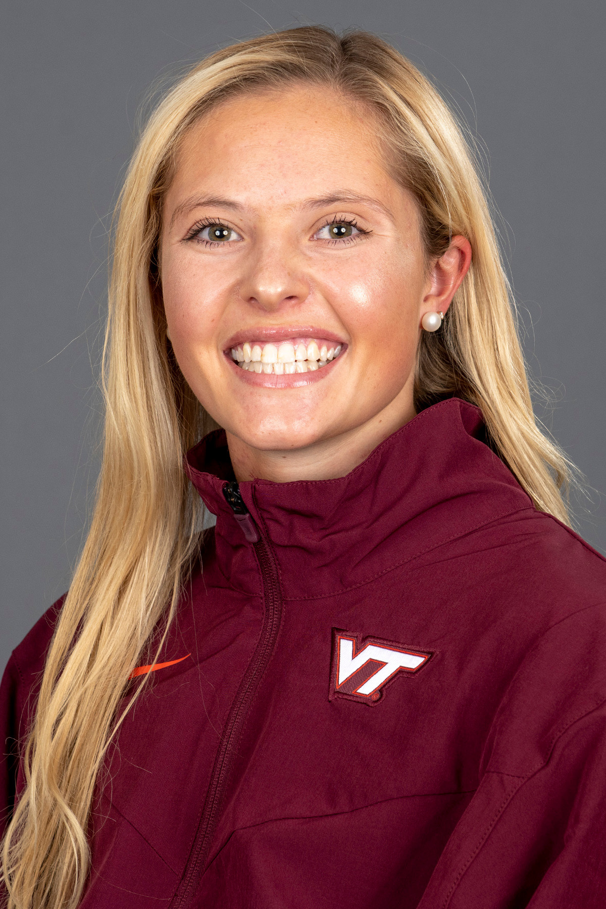 Izzi Mroz - Swimming & Diving 2021-22 - Virginia Tech Athletics