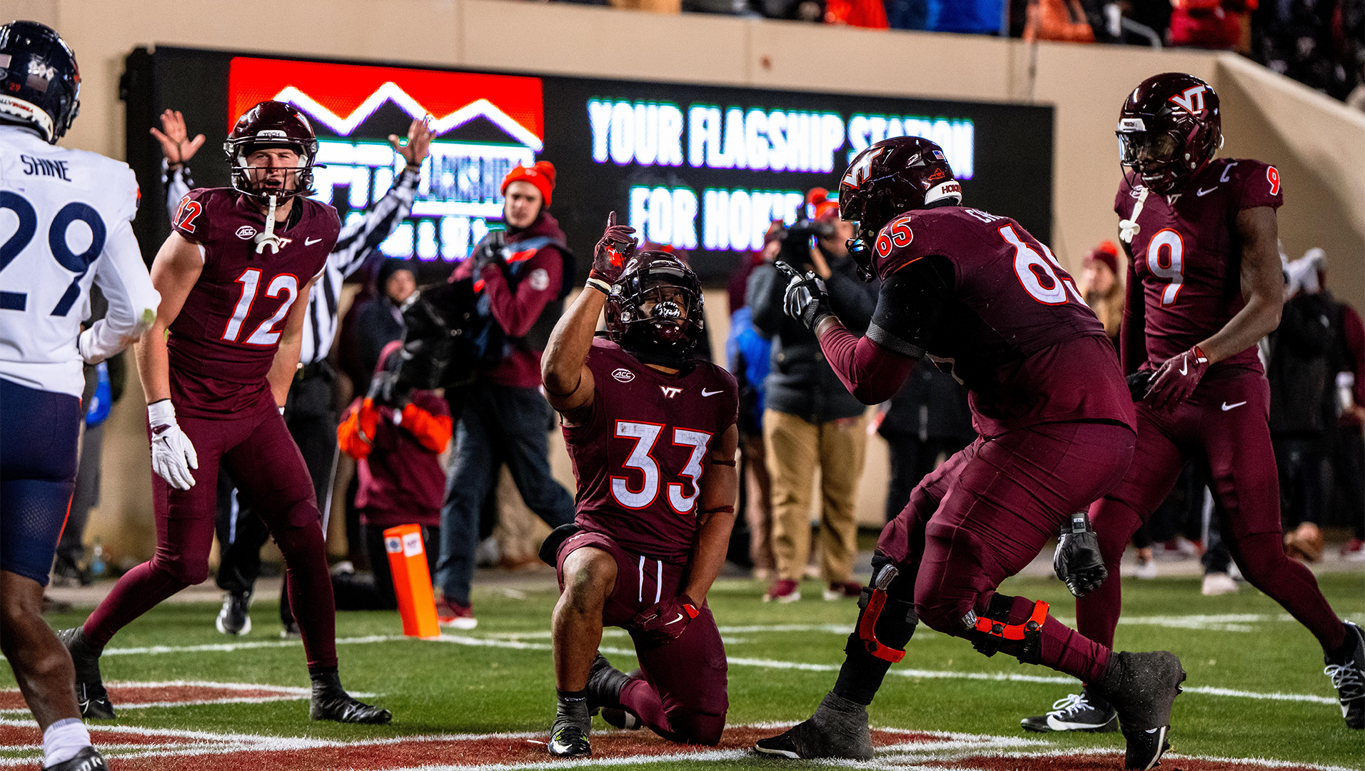 58-yd Rushing Touchdown by Bhayshul Tuten (Virginia) - Virginia Tech ...