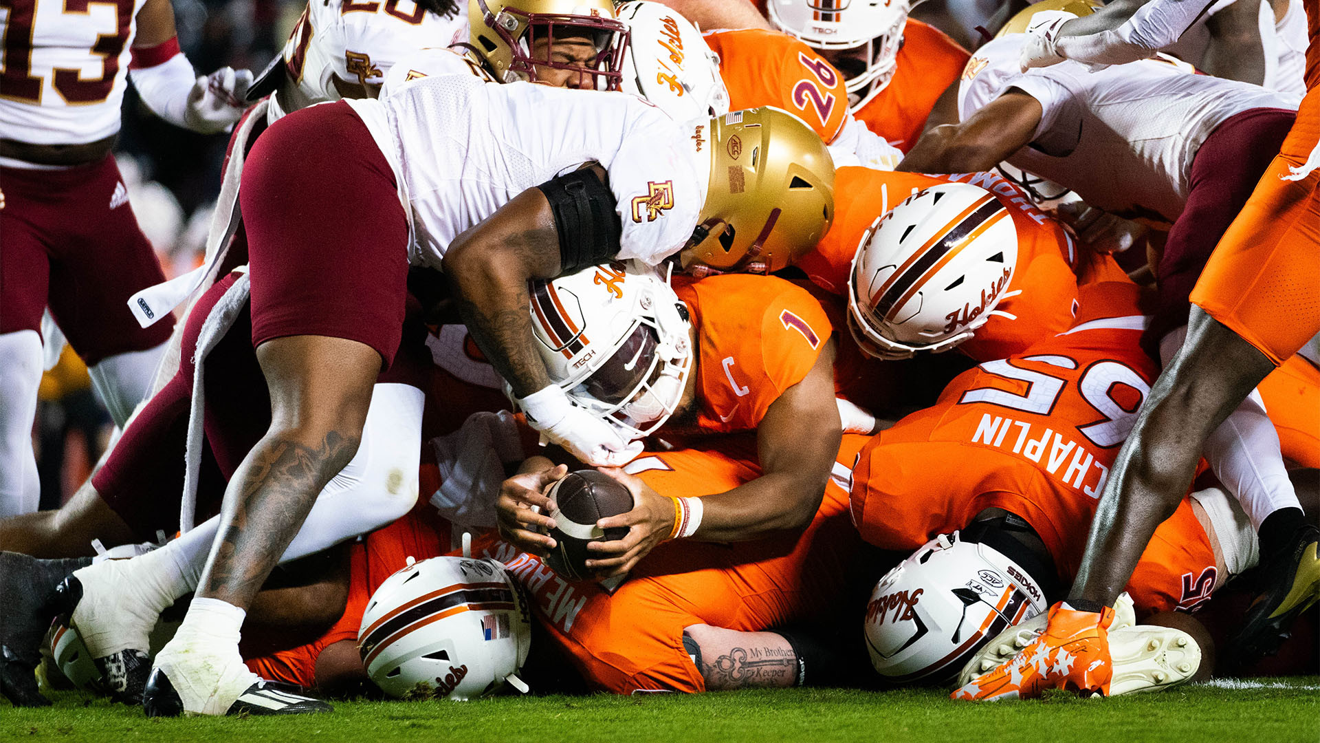 Drones Rushing Touchdown (Boston College) - Virginia Tech Athletics