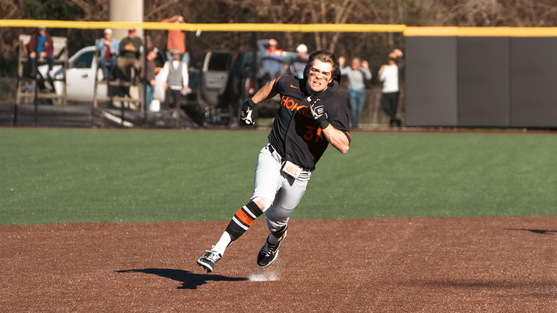 BSB: Jack Hurley triples & scores on wild sequence at Charleston ...