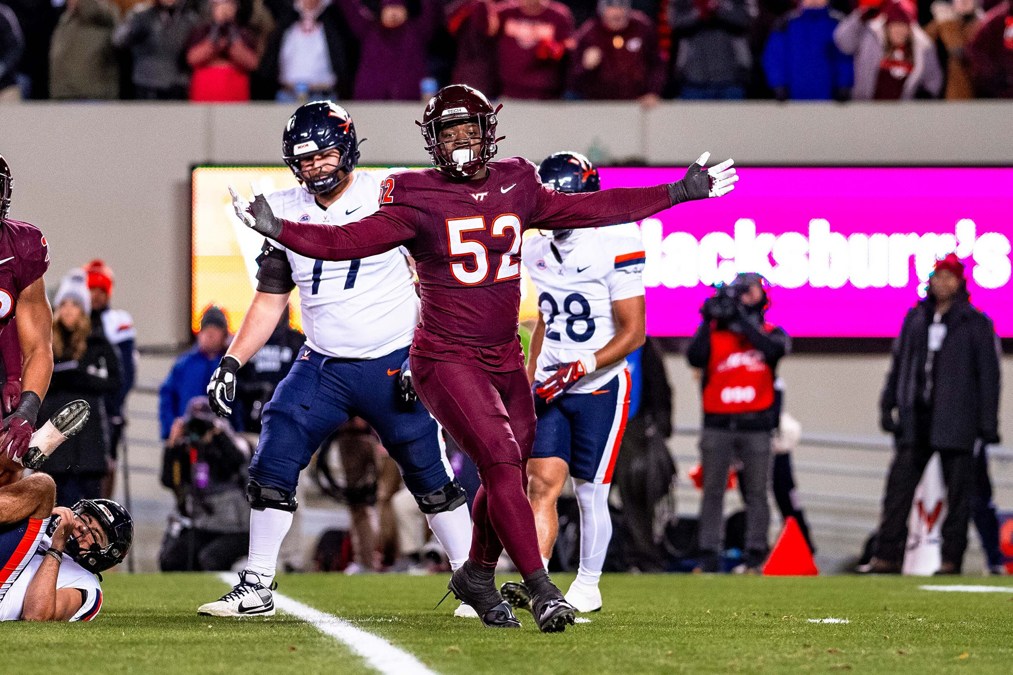 Sack by Antwaun Powell-Ryland (UVA) - Virginia Tech Athletics