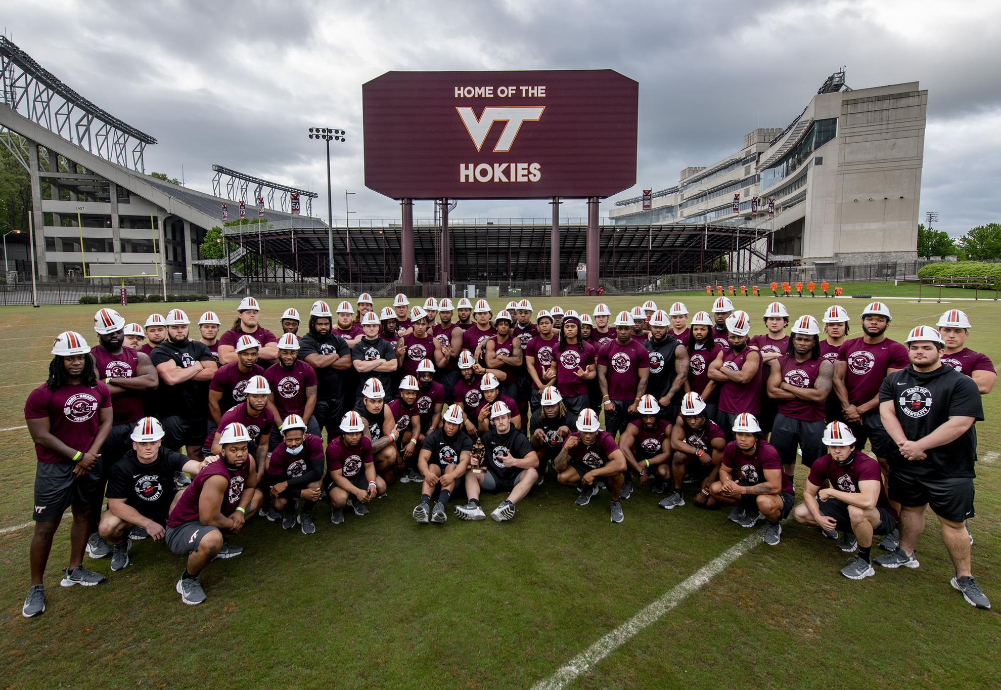 Fuente, Hilgart Announce Tech’s 2021 Hard Hat Winners - Virginia Tech ...