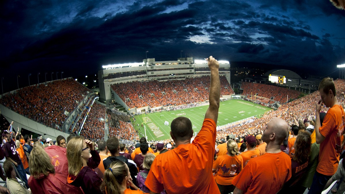 Fuente announces four additions to football support staff - Virginia ...