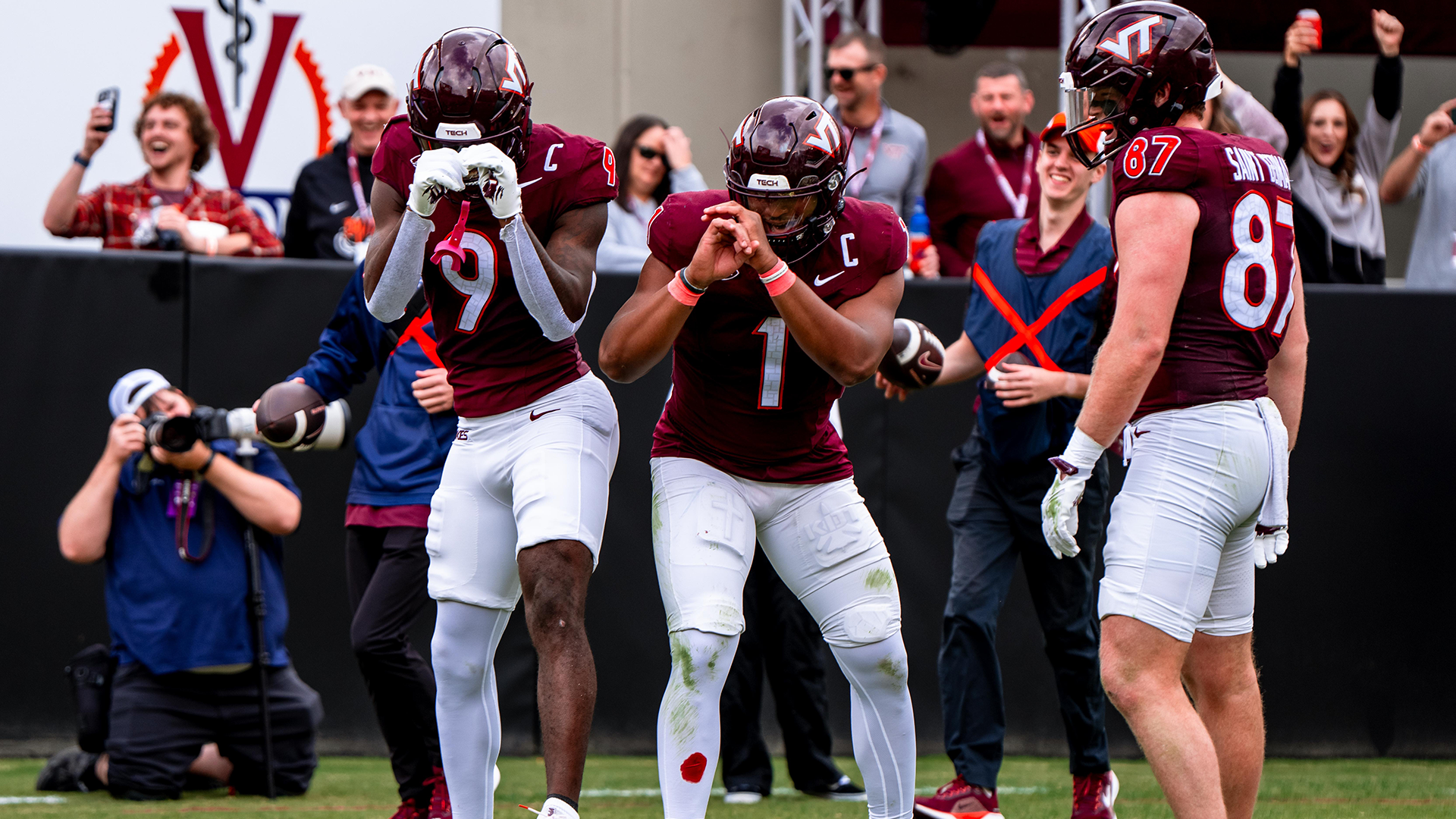 6-yd Touchdown Catch by Kyron Drones (Georgia Tech) - Virginia Tech ...