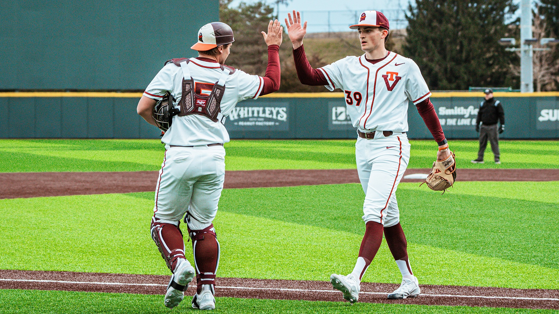 Tech rides strength of its starting pitching into Louisville - Virginia ...