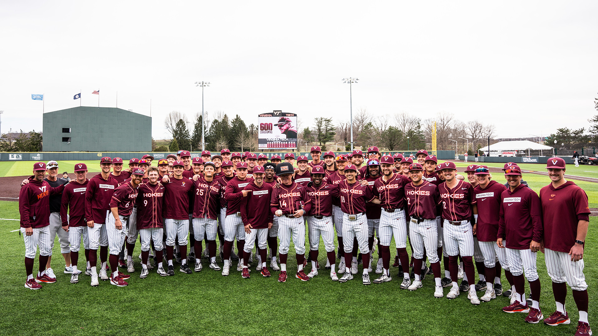 Hokies down No. 16 Louisville for John Szefc's 600th career head ...