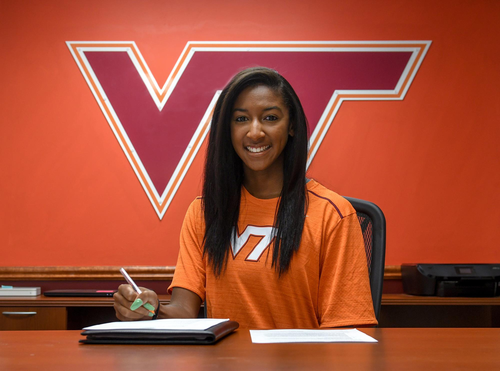Tolbert signs pro contract - Virginia Tech Athletics