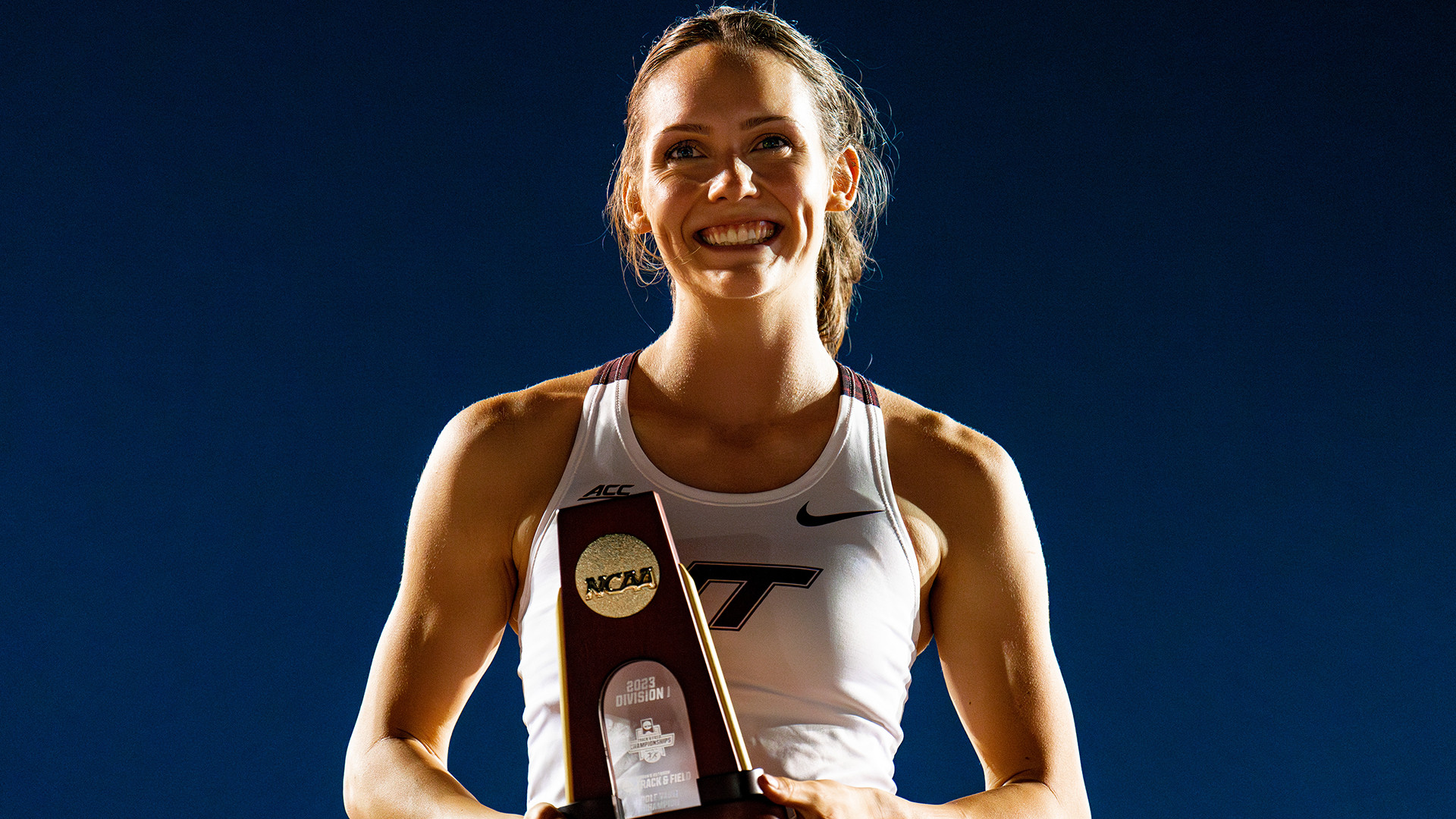 TF: Julia Fixsen is the Pole Vault National Champion - Virginia Tech ...